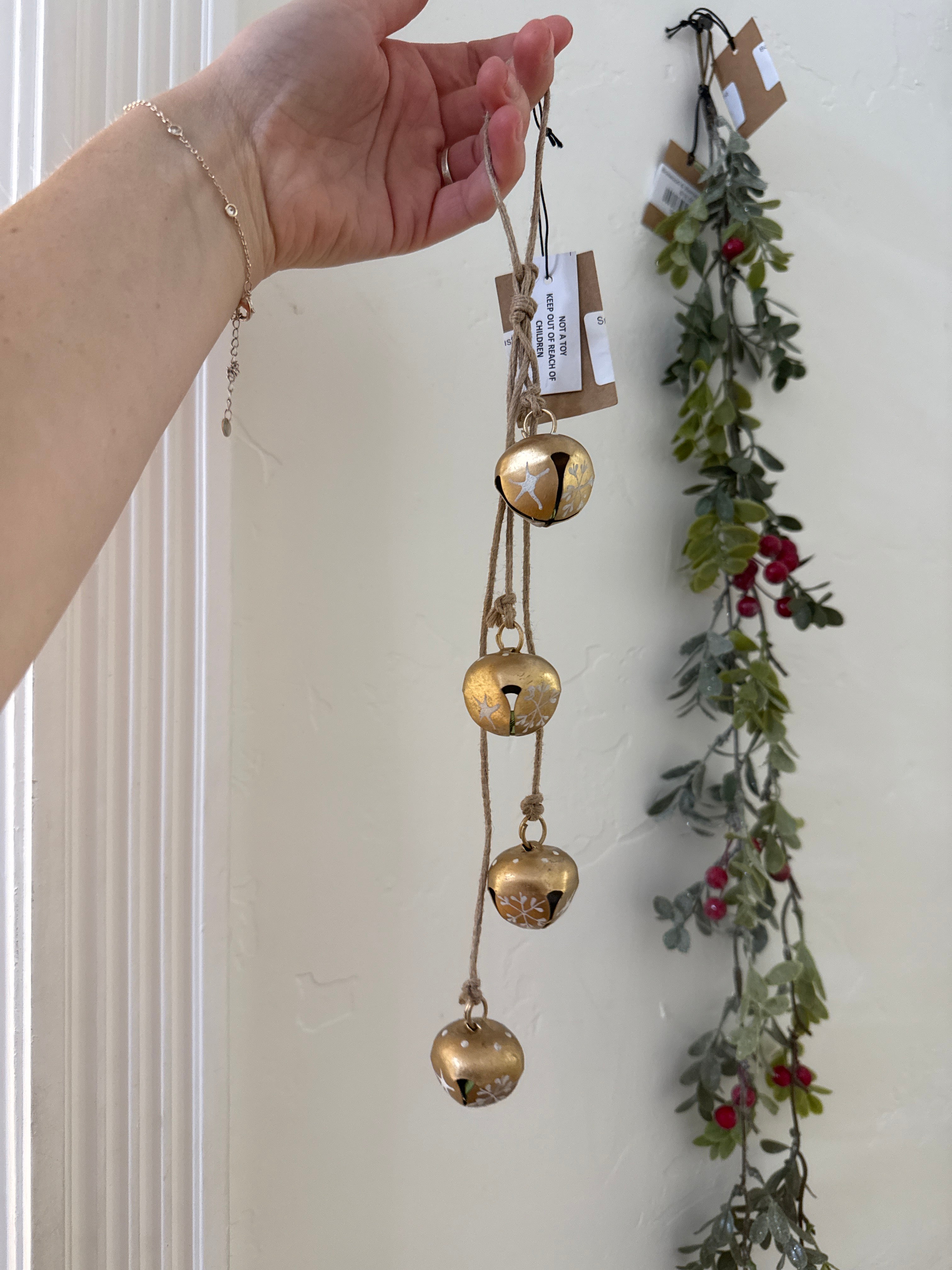 Snowflake Jingle Bell Cluster – Terra Cottage
